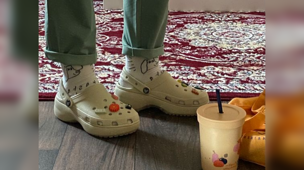 How to identify fake Crocs