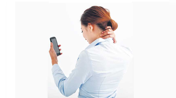 Spine Health: Are you suffering from Text neck? How our mobile phones ...