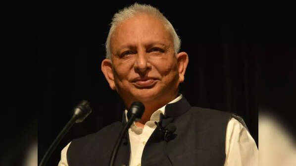 The profound story of Sri M