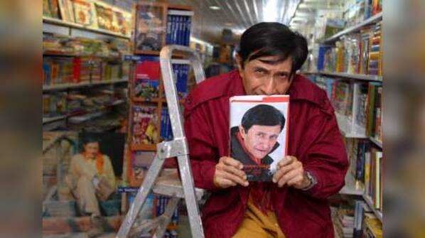 Legendary Bollywood actor Dev Anand dies in London