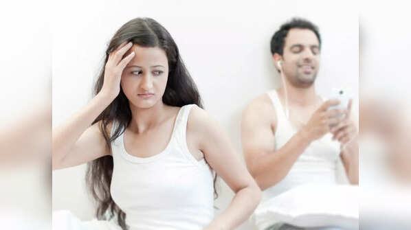 6 signs your husband is irresponsible