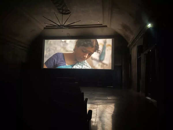 ‘Jharokh’ receives a warm welcome at Vienna screening | Bengali Movie ...