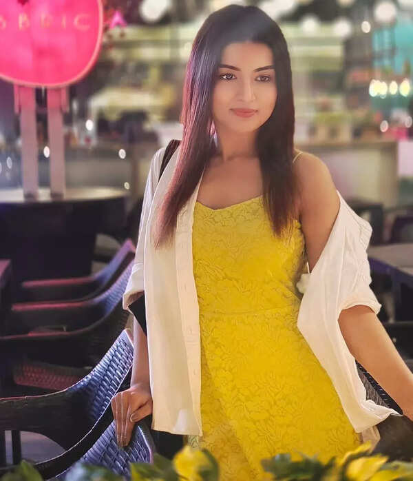 Jaya Chatterjee all set for her big screen debut, promises to give her ...