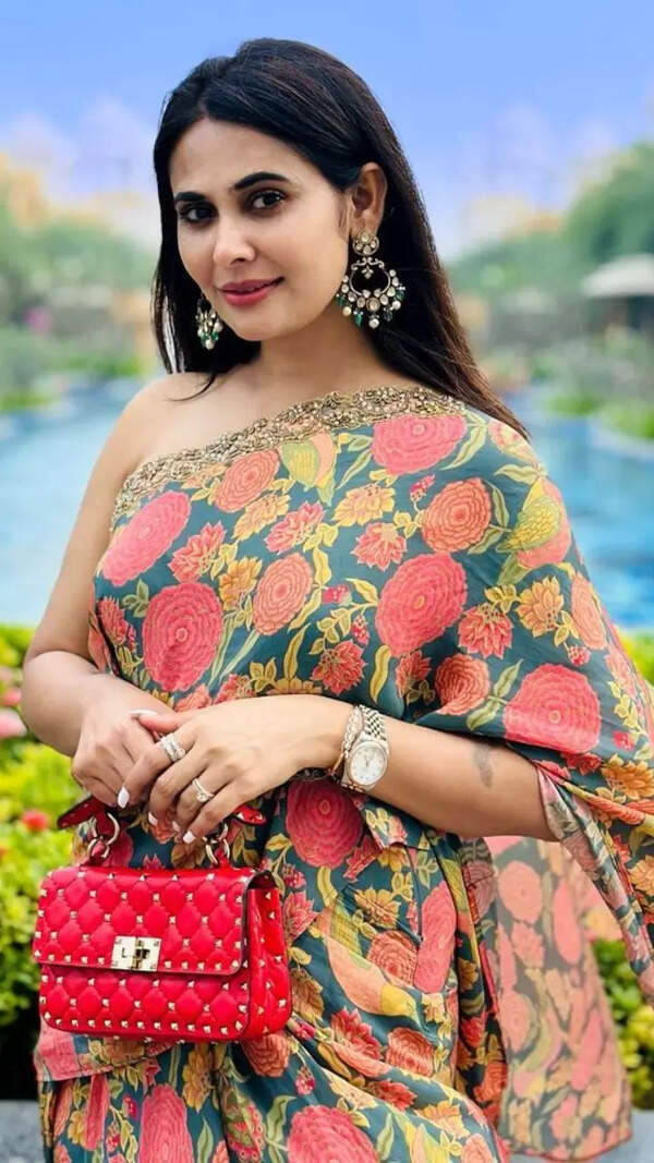 Nayannah Mukey | undefined Movie News - Times of India