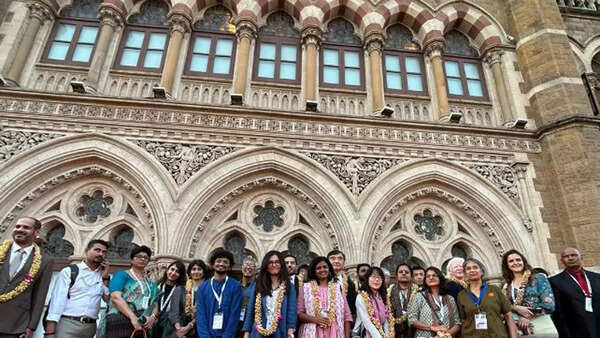 G20 delegates visit BMC headquarters | Mumbai News - Times of India
