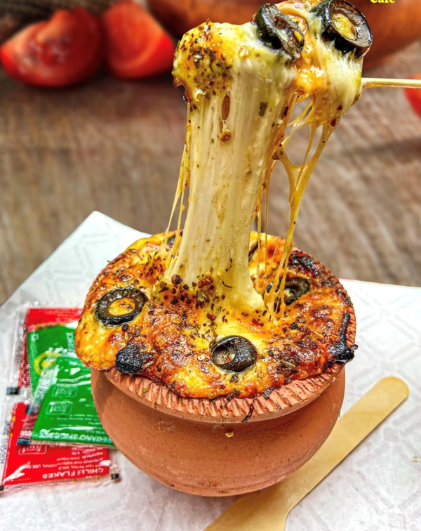 Lonka cha and rosogolla roll — Kolkata's best viral street foods ...