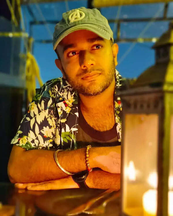 ‘Pasoori’ row: Ace singer-composer backs Arijit Singh amid backlash ...