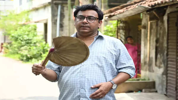 Dugdugi Trailer: Anirban Chakrabarti And Biswanath Basu Starrer Dugdugi ...