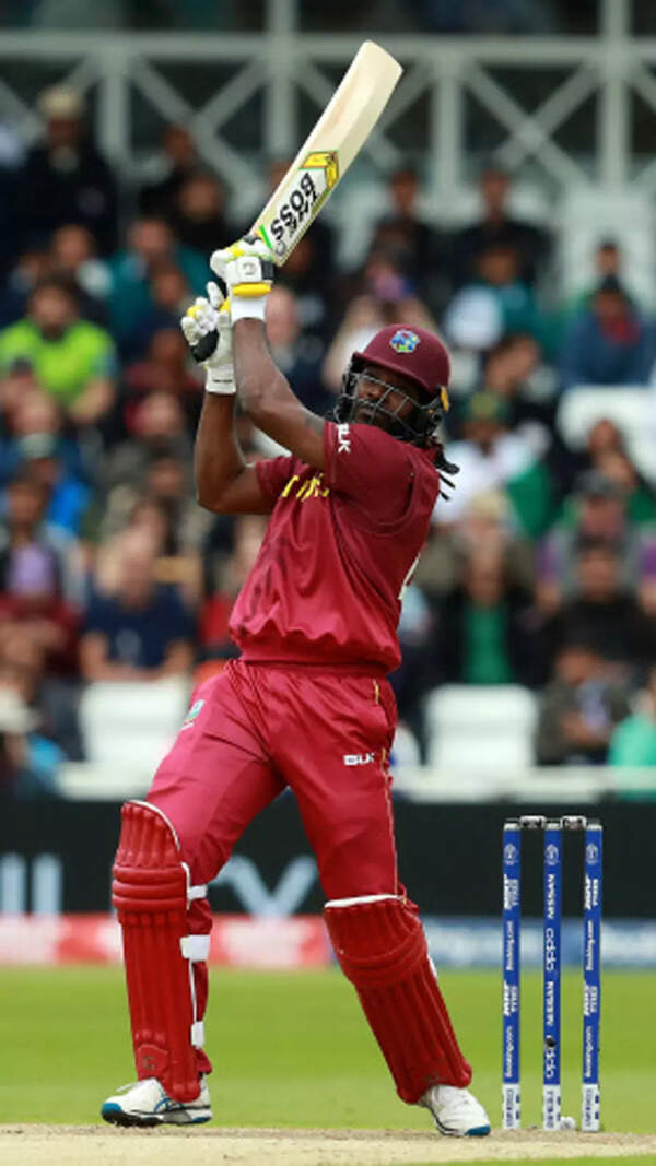 Rujuta Khade breaks 20-year-old record at swimming nationals | More ...