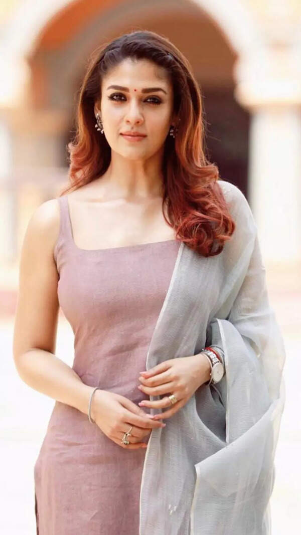 'Butterfly' trailer: Madhura Satam, and Abhijit Satam starrer looks ...