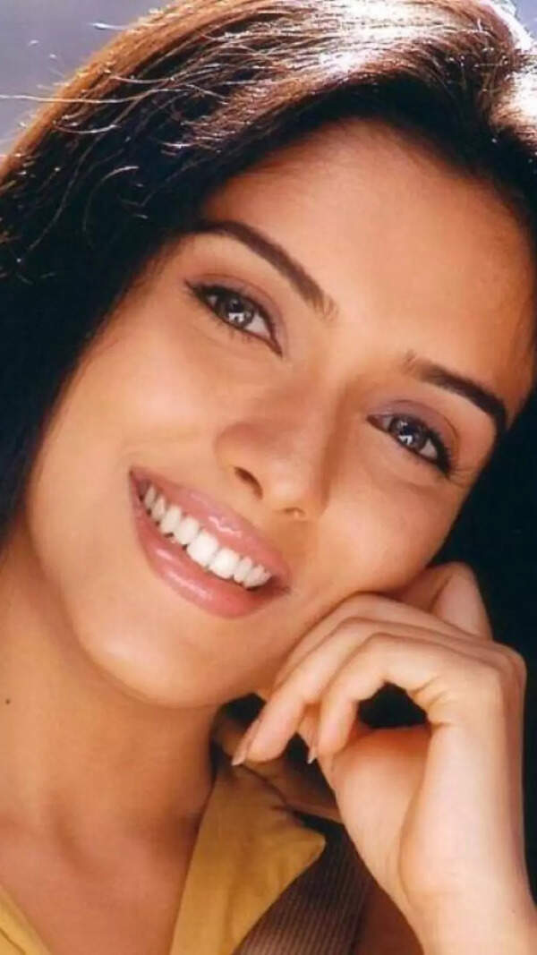 Asin Photos | Asin Images | Asin Pictures | Times of India Entertainment