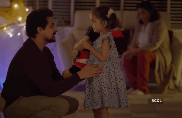 Baap Manus Movie Review: A heartwarming story that doesn't quite hit ...