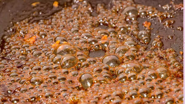 How to salvage burnt vegetable curry - Times of India