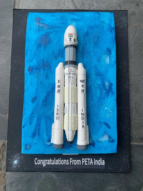 Isro: Peta delivers vegan cake to Isro to celebrate Chandrayaan-3 ...