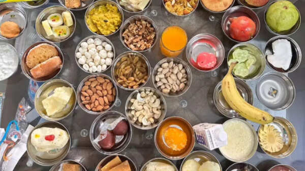 Krishna Janmashtami 2023: The story behind Chappan Bhog and what all is ...
