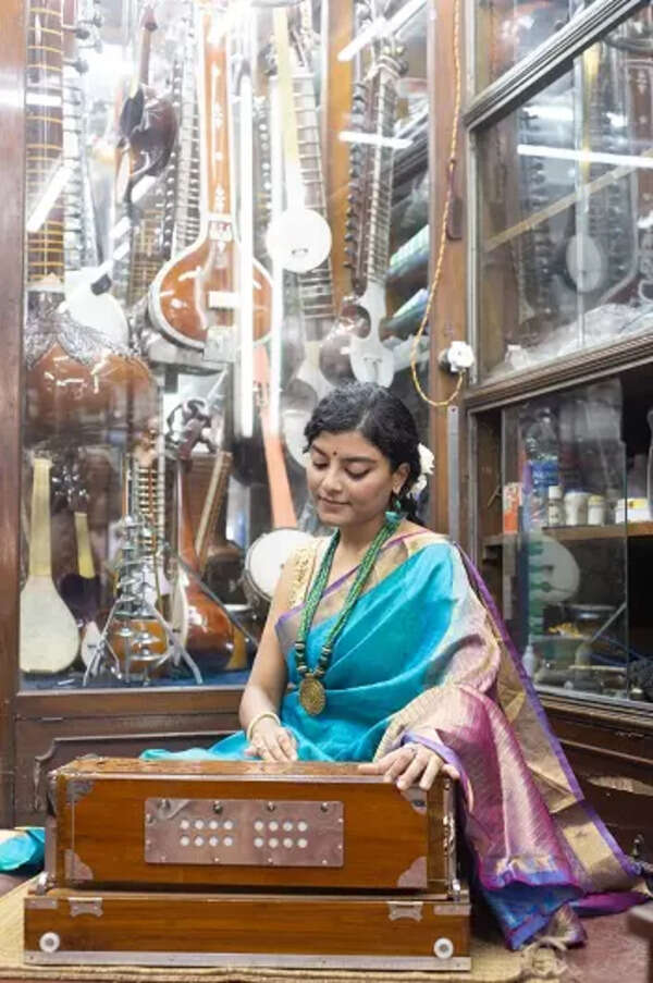 Social media has democratised music: Paushali - Times of India