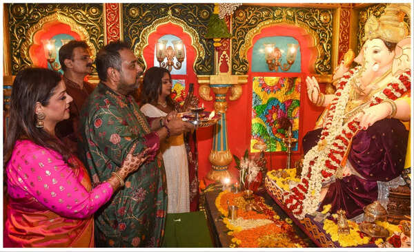 Music industry gets together for Shankar Mahadevan’s Ganpati bhajan ...