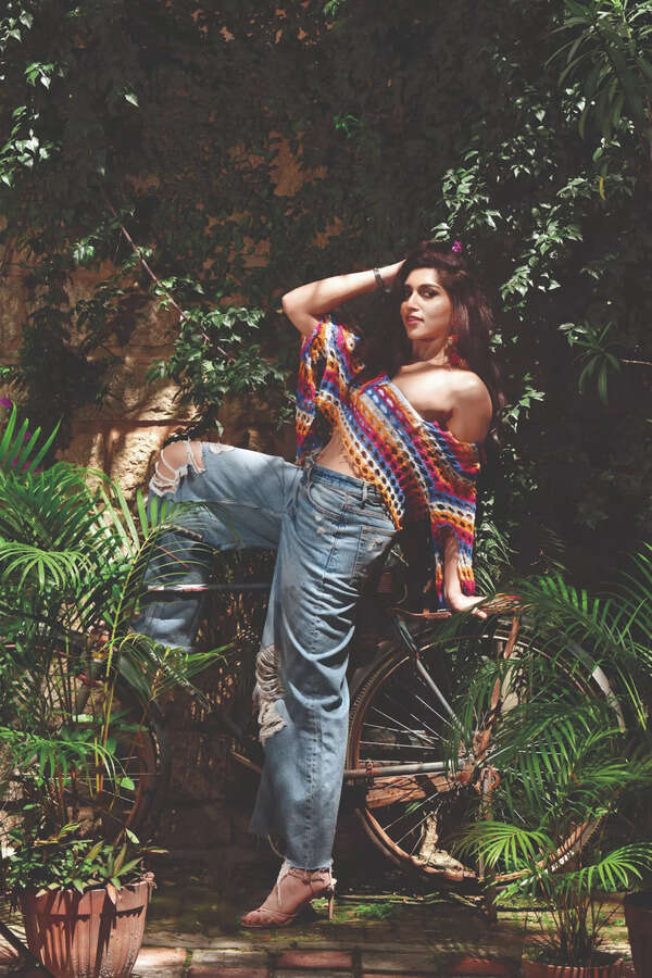 Being compared to mom, Malashree, is not a burden: Aradhanaa | Kannada ...