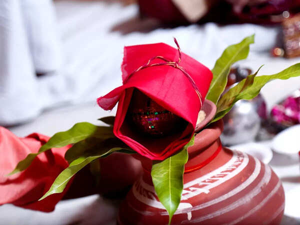 Kalash: What is the significance of Kalash in Hindu rituals - Times of ...