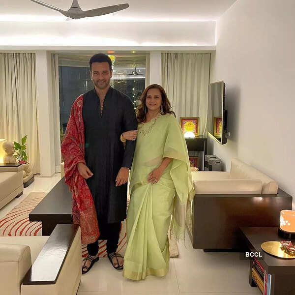 Relishing the bhog at pandals always feels special: Rohit Roy | Hindi ...