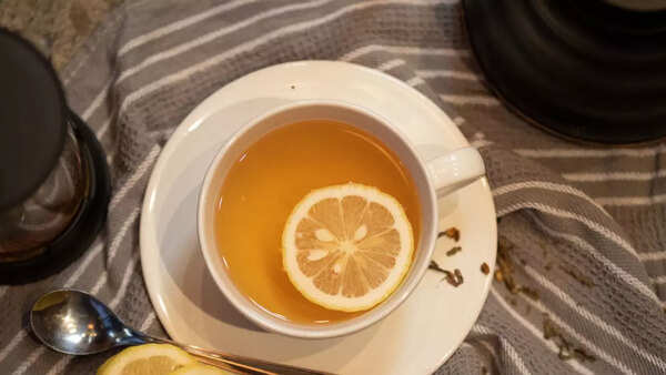 These 5 benefits of drinking Lemon tea will make you ditch your regular ...