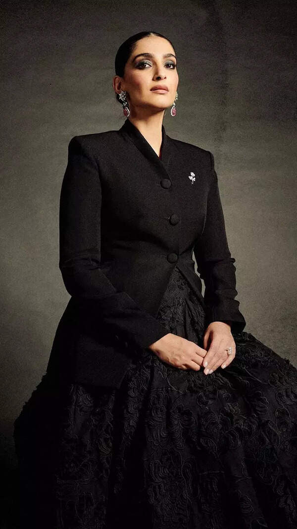 Ratheesh's daughter might make her film debut soon | Malayalam Movie ...