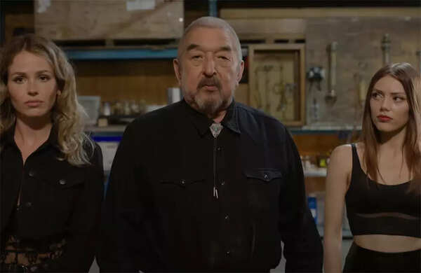 V For Vengeance Movie Review: This campy vampire flick is R for random