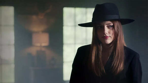 V For Vengeance Movie Review: This campy vampire flick is R for random