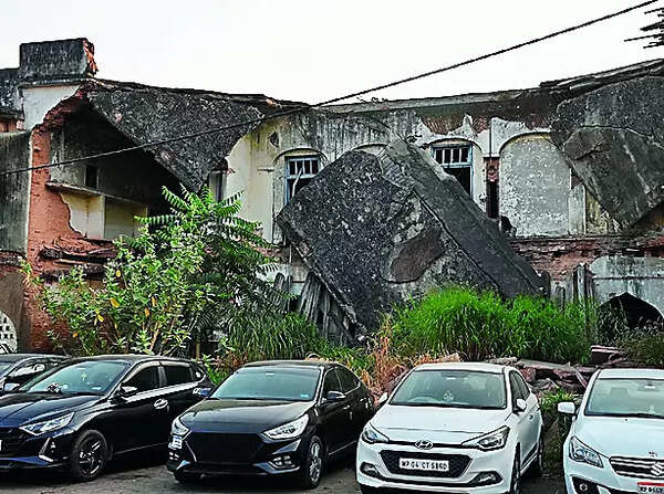 Gauhar Mahal: Gauhar Mahal Springs Back to Life: Adaptive Reuse and ...