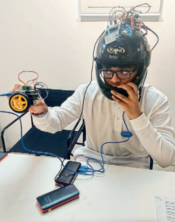 Smart Helmets: Smart’ helmets to shoes: Children showcase innovations ...