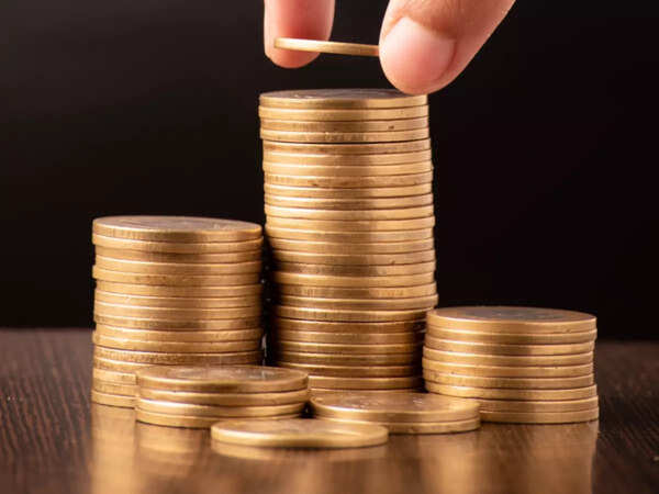 Cheating on phone: 6 red flags proving your partner's infidelity ...