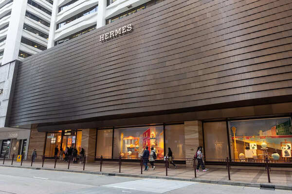 Hermes owner will pass on his USD 11 billion fortune to his gardener ...