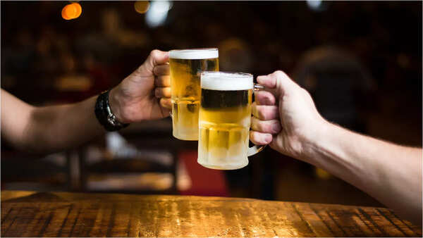 8 easy tips to host a Christmas Beer Party - Times of India