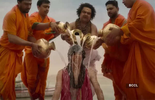 Safed Movie Review: Over-the-top narrative takes away from a sensitive ...