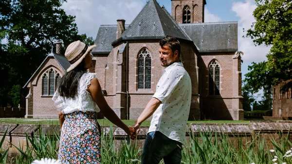 10 inspiring new relationship quotes that celebrate love - The Times of ...