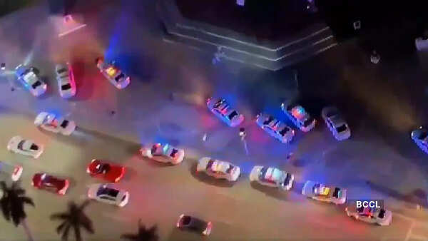 Aliens inside the mall? Police swarm mall amid extraterrestrial ...