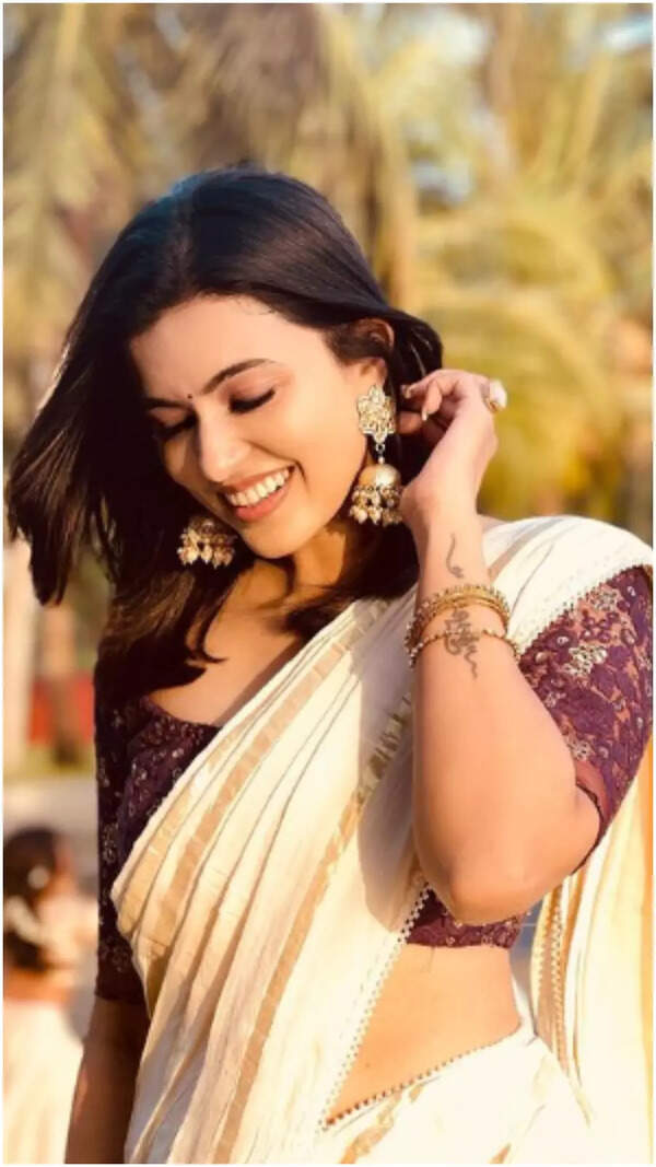 Anju Photos | Anju Images | Anju Pictures | Times of India Entertainment