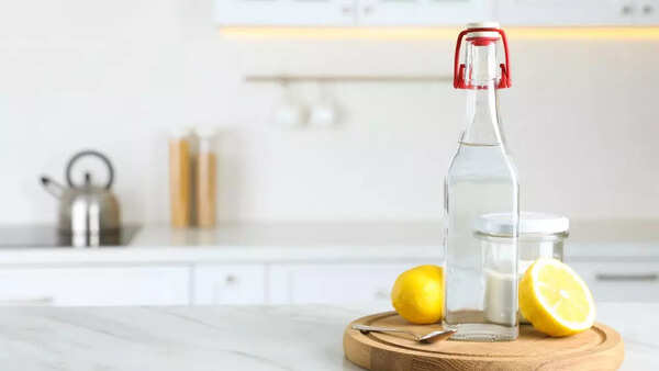 7 Ways to Use Vinegar Beyond Cooking - Explore the Versatility of ...