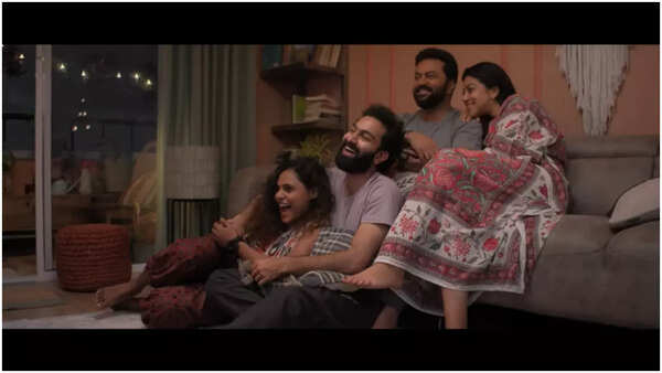 Marivillin Gopurangal | Song - Manam Manam