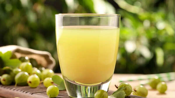 8 Benefits of Drinking Raw Ginger Amla Shot on an Empty Stomach | - The ...