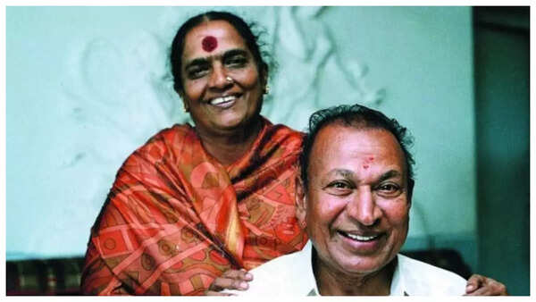 Dr. Rajkumar's Kidnapping by Veerappan in 2000 - Revisiting Sandalwood ...