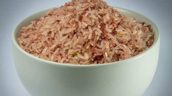 7 healthy reasons to add brown rice to the diet | - Times of India