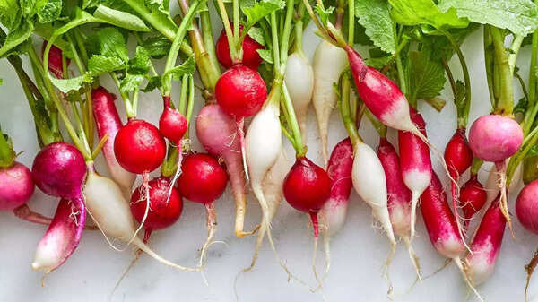 Pink Radish vs White Radish: Similarities, Differences, and Culinary ...