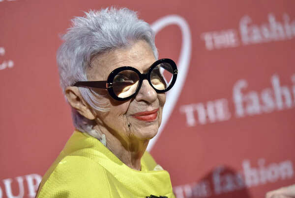 Renowned Textile Expert Iris Apfel Passes Away At 102 Times Of India