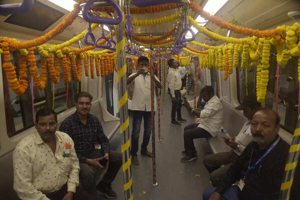 A look at the newly inaugurated Esplanade-Howrah metro corridor - Times ...
