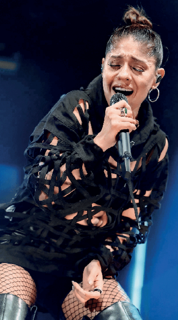 People are liking the new me, says Sunidhi Chauhan | Hindi Movie News ...
