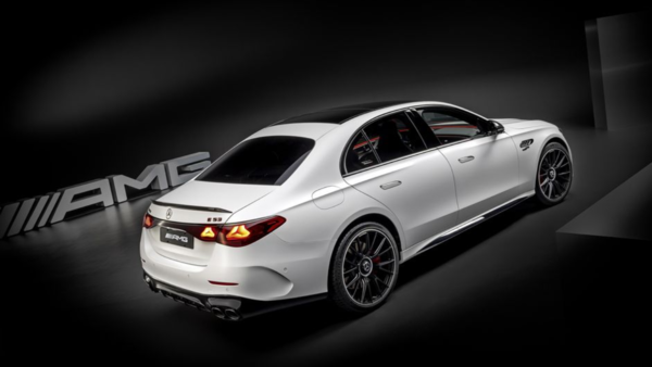 New Mercedes-AMG E53 revealed: Gets in-line six hybrid powertrain with ...