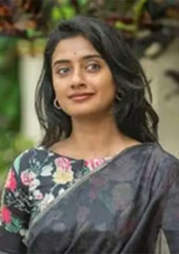 Love Marriage Movie Review: This pleasant but predictable family drama ...