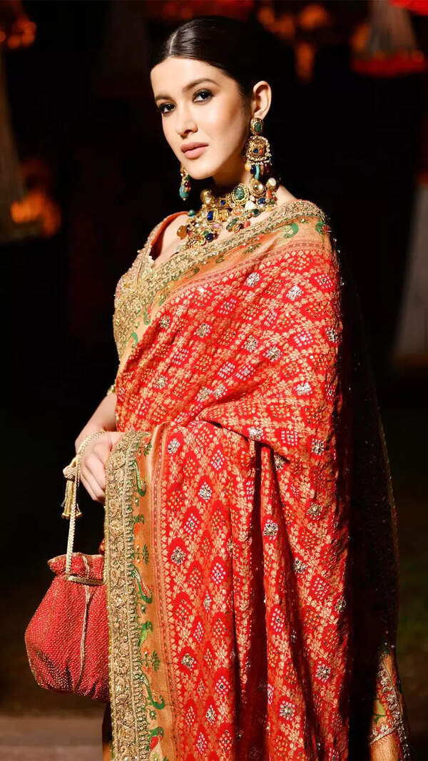 Shanaya Photos | Shanaya Images | Shanaya Pictures | Times of India ...