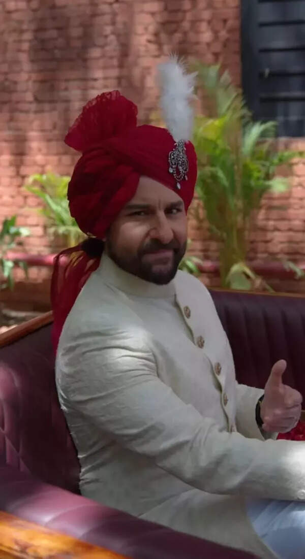 Video of Saif Ali Khan donning a Nawabi attire and riding a vintage car ...